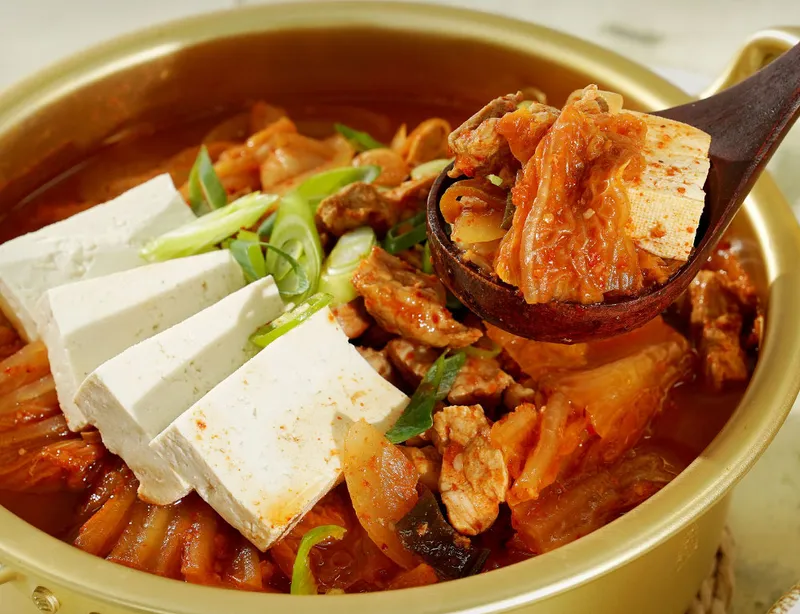 팔도감 - 묵은지로 맛있게 끓인 시골 김치찌개 870g(2인분)